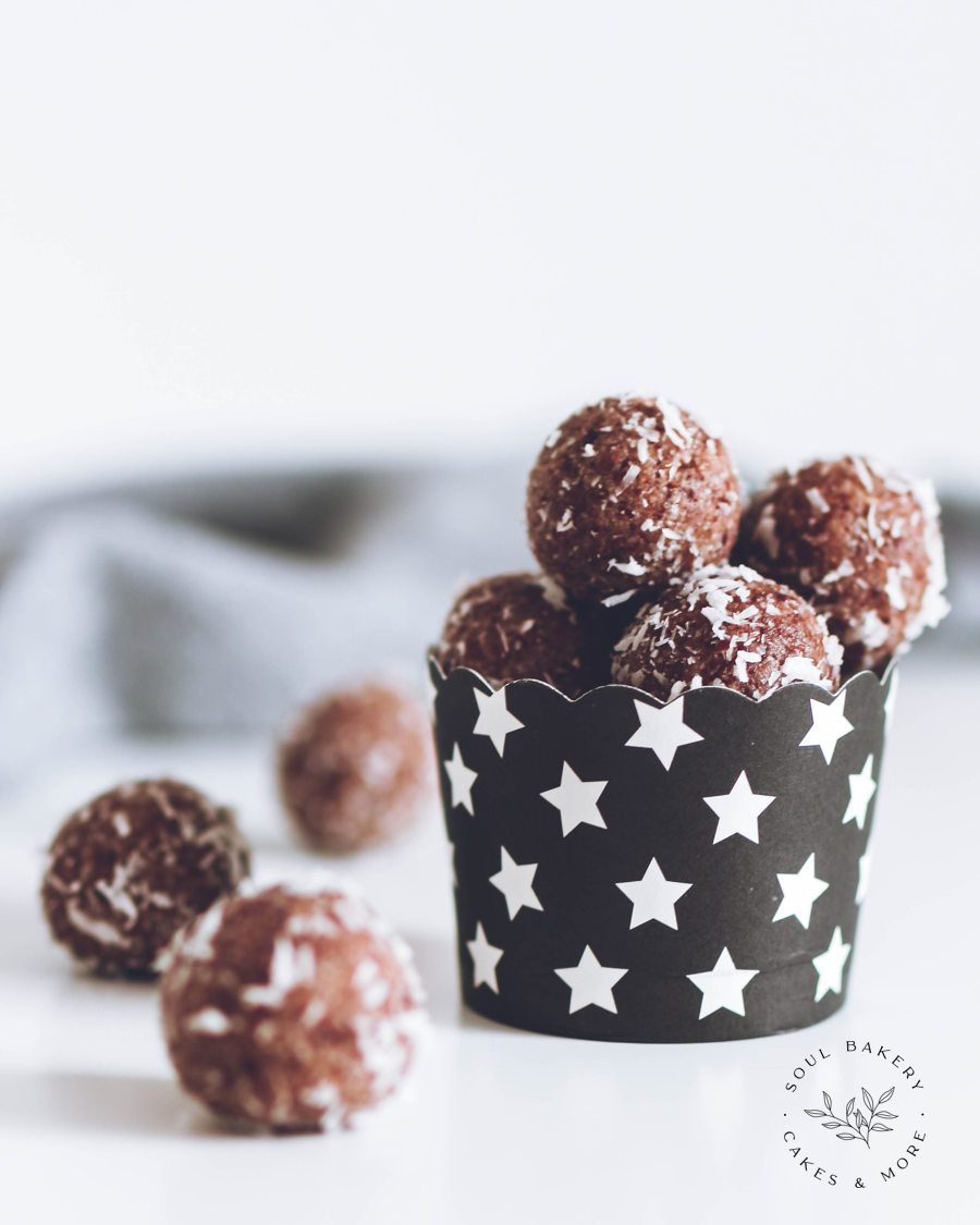 Süßes ohne Zucker: leckere vegane Energy Balls | Soul Bakery